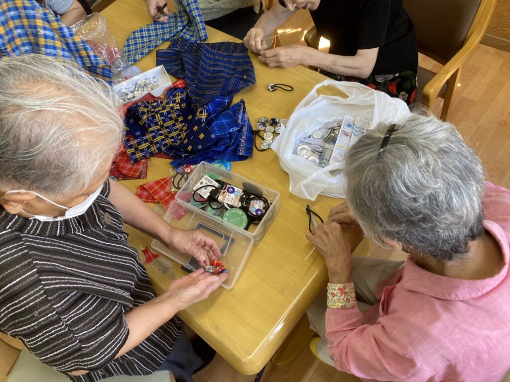 COSMO CRAFT PROJECT ヘアゴム作成 - 株式会社コスモ